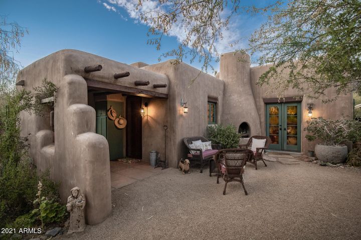Pueblo Revival Architectural Home in Phx with History 📜, Charm and ...
