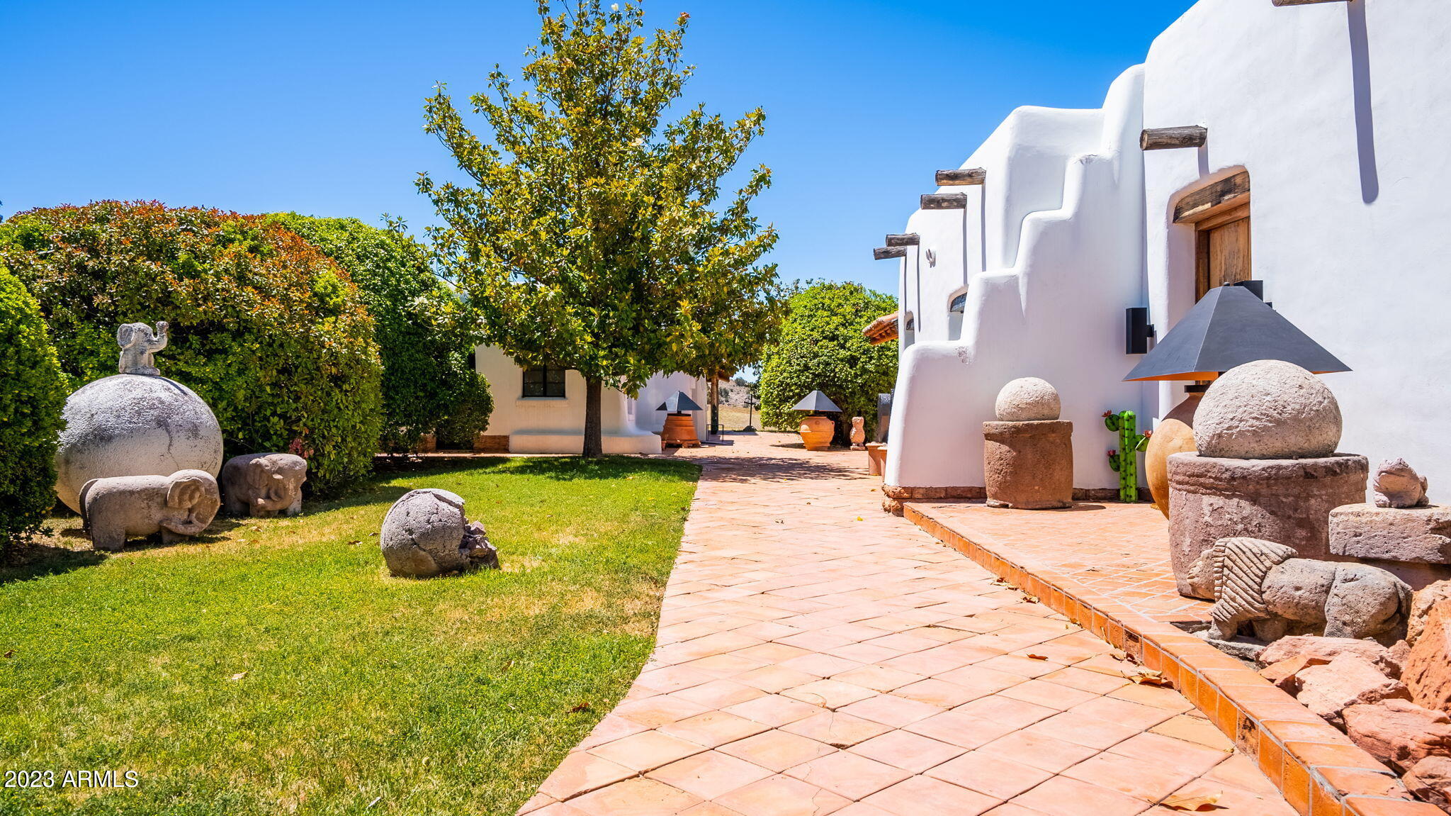 Arizona’s Iconic Rail X Ranch Hits the Market at $29,950,000 – Take a ...