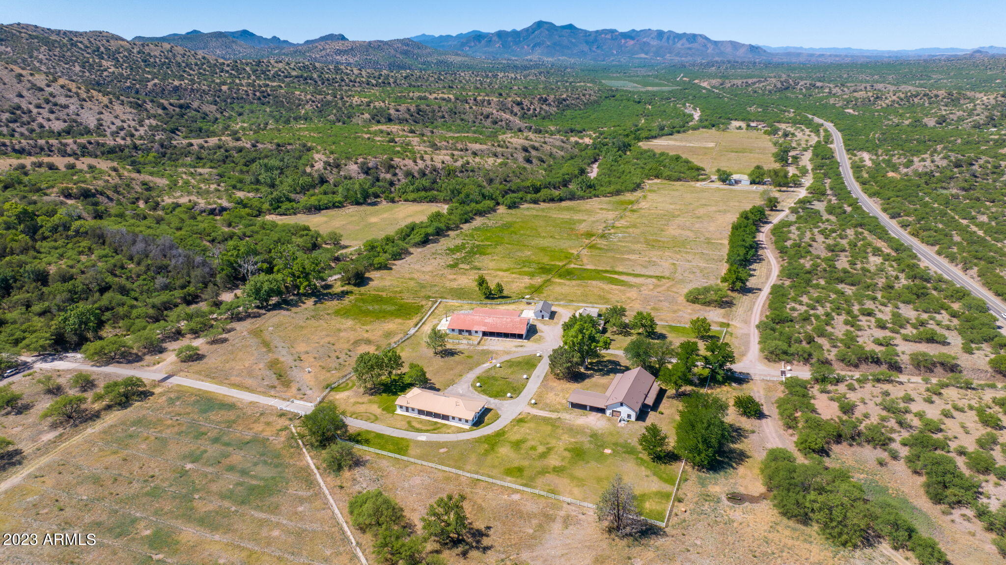 Arizona’s Iconic Rail X Ranch Hits the Market at $29,950,000 – Take a ...